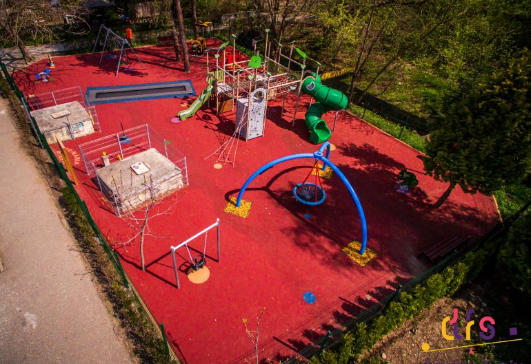 DFS - Producător Echipamente Joacă, Mobilier Urban, Sport și Agrement